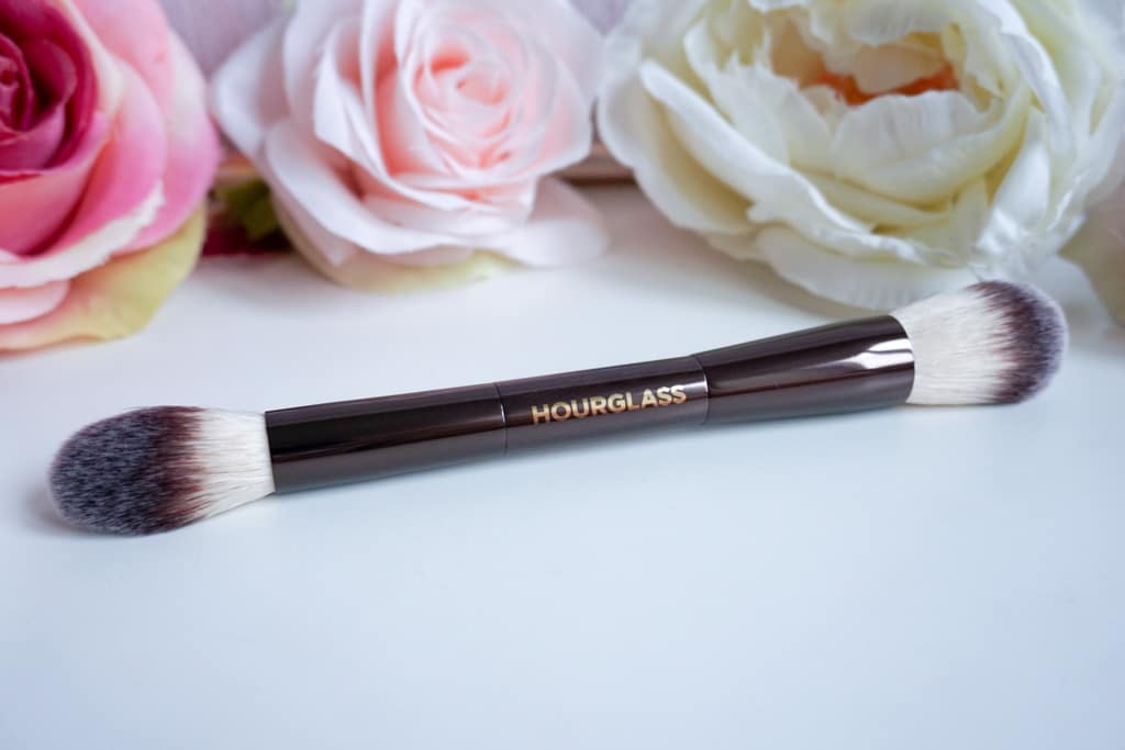 Hourglass Ambient Lighting Edit Brush Review | Beautyblog