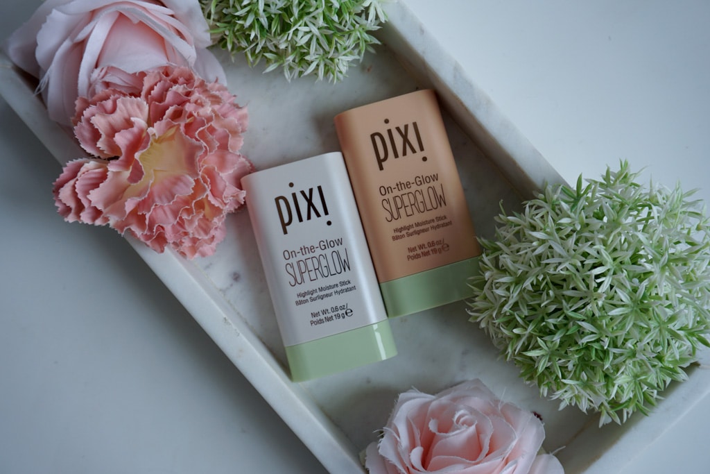 PIXI On-the-Glow SuperGlow Highlighter Review | Beautyblog